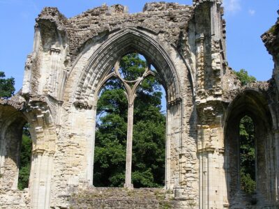 Netley Abbey - National Trails