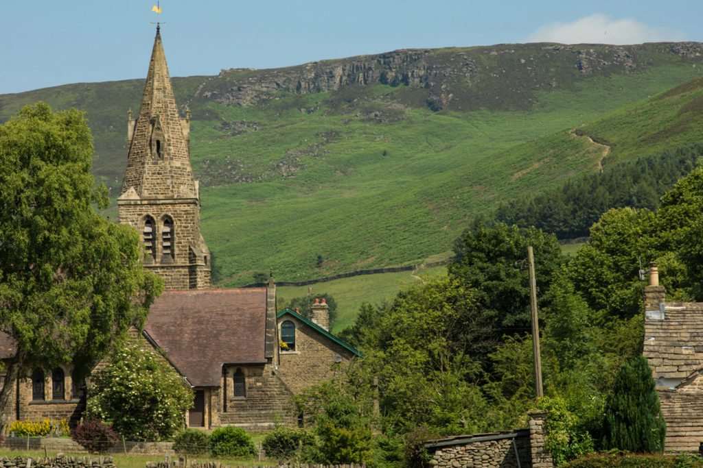Out of Edale: An Introduction To The Pennine Way - National Trails