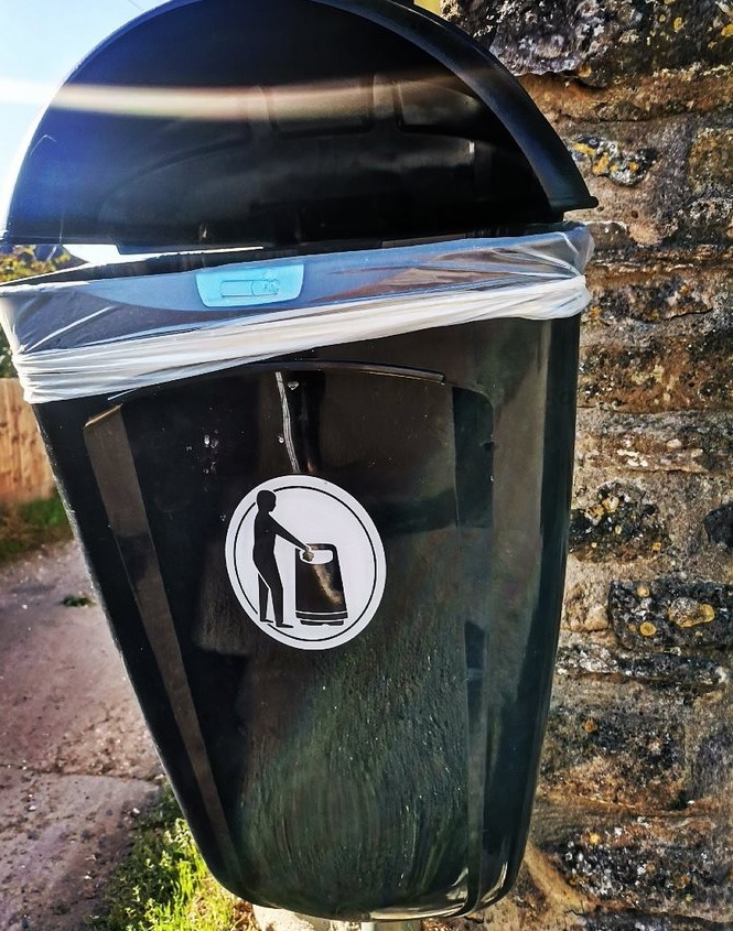 Countryside Code - Litter - National Trails